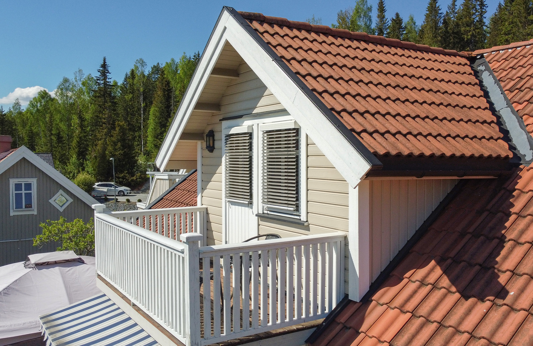 Screens | Kjells Markiser | Utvendig solskjerming