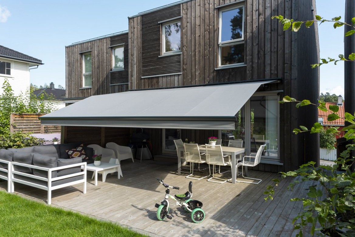 Garasjeporter | Kjells Markiser | Solskjerming siden 1978